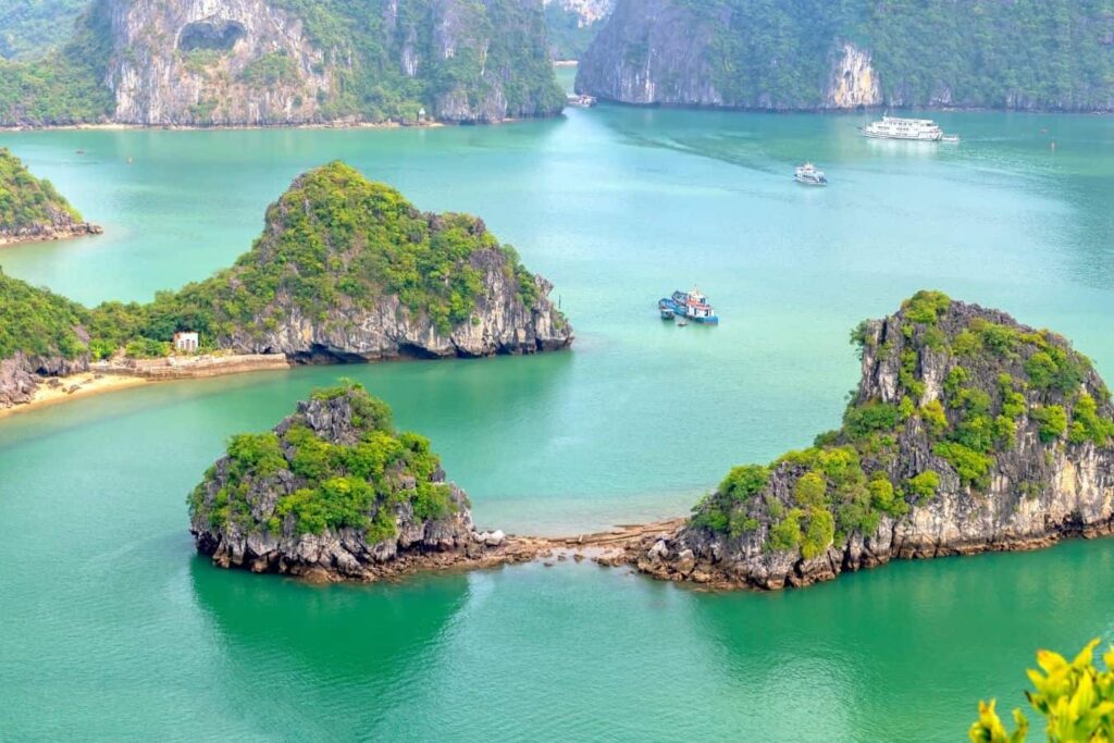 Recruit, Hire and Pay Employees in Vietnam with Remote People